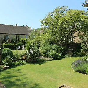 The Bay Tree Hotel Burford: 4 star Hotel with a Minimum Price 144 ...