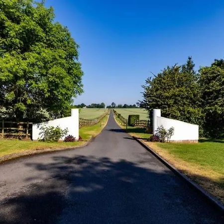 Champneys Springs Hotel Ashby-de-la-Zouch: 3 star Hotel with a Minimum ...